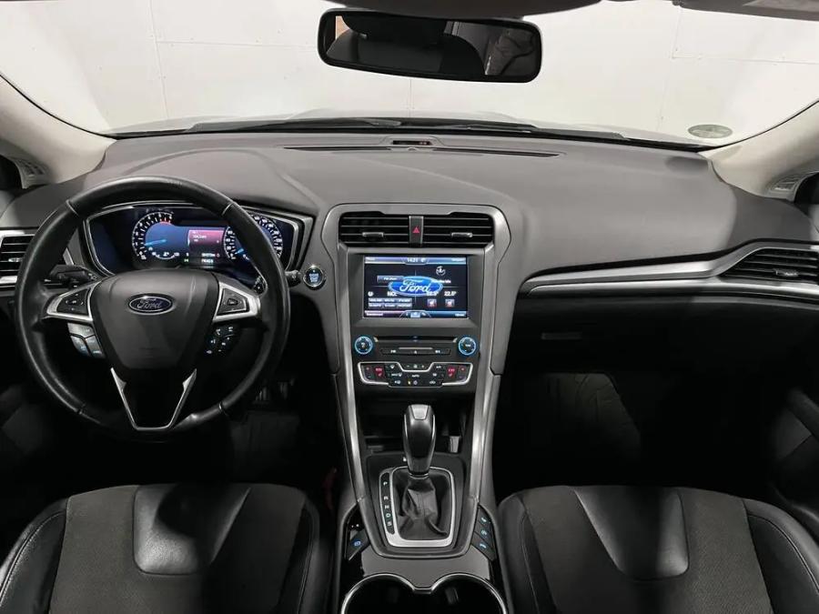 Black Ford Mondeo 2015 in Jurmala, with an engine capacity of 2.00 L and mileage of 284 thousand km for 8995 €, photo 16 on AUTOMOTO.COM.LV