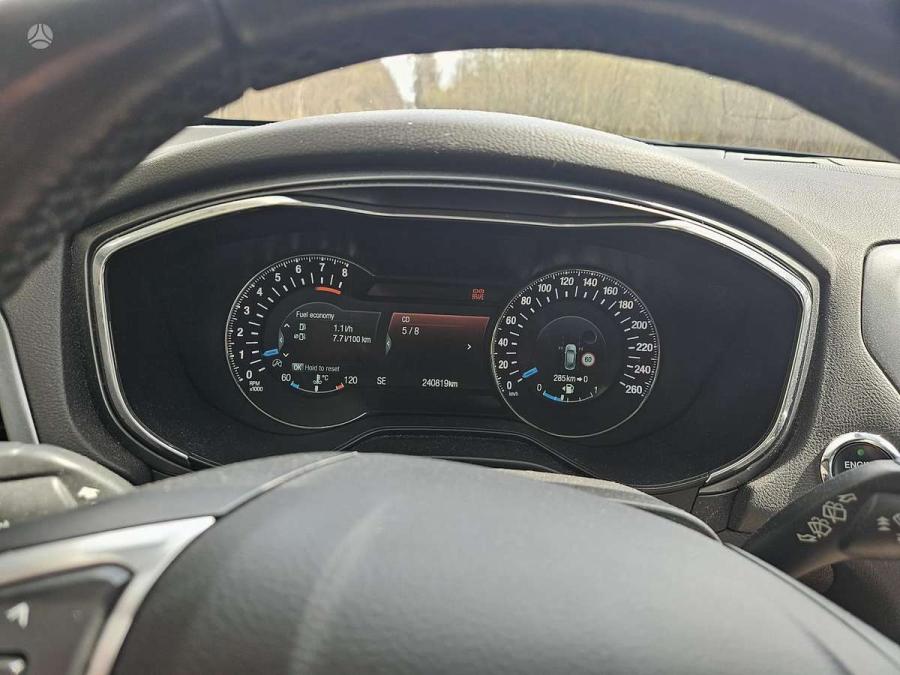 Black Ford Mondeo 2015 in Kaunas, with an engine capacity of 1.50 L and mileage of 240 thousand km for 4200 €, photo 5 on AUTOMOTO.COM.LV