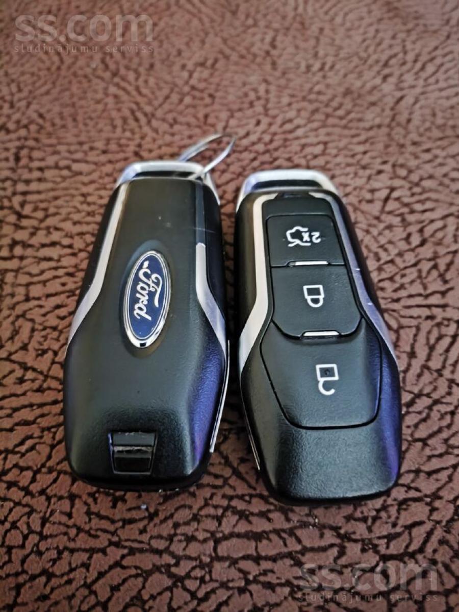Melns Ford Mondeo 2015 Rīga, ar dzinēja tilpumu 2.00 L un nobraukumu 177 tūkst. km par 9150 €, foto 19 vietnē AUTOMOTO.COM.LV