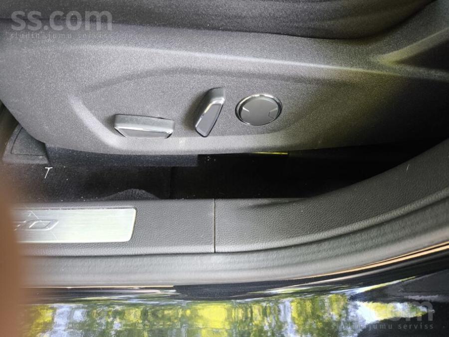 Melns Ford Mondeo 2015 Rīga, ar dzinēja tilpumu 2.00 L un nobraukumu 177 tūkst. km par 9150 €, foto 22 vietnē AUTOMOTO.COM.LV