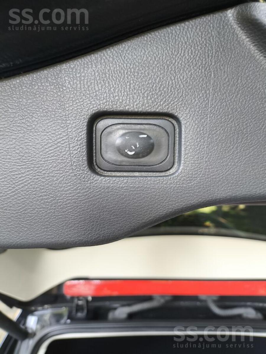 Melns Ford Mondeo 2015 Rīga, ar dzinēja tilpumu 2.00 L un nobraukumu 177 tūkst. km par 9150 €, foto 23 vietnē AUTOMOTO.COM.LV