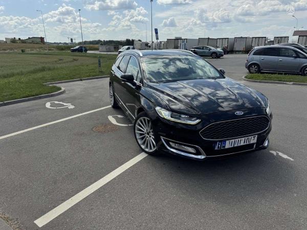 Black Ford Mondeo 2015 in Vilnius, with an engine capacity of 2.00 L and mileage of 227 thousand km for 8000 €, photo 4 on AUTOMOTO.COM.LV