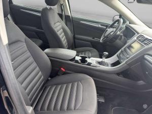 Melns Ford Mondeo 2015 Kauņa, ar dzinēja tilpumu 2.00 L un nobraukumu 268 tūkst. km par 6490 €, foto 13 vietnē AUTOMOTO.COM.LV