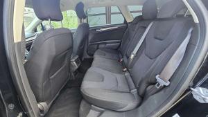 Black Ford Mondeo 2015 in Kaunas, with an engine capacity of 2.00 L and mileage of 262 thousand km for 6999 €, photo 14 on AUTOMOTO.COM.LV