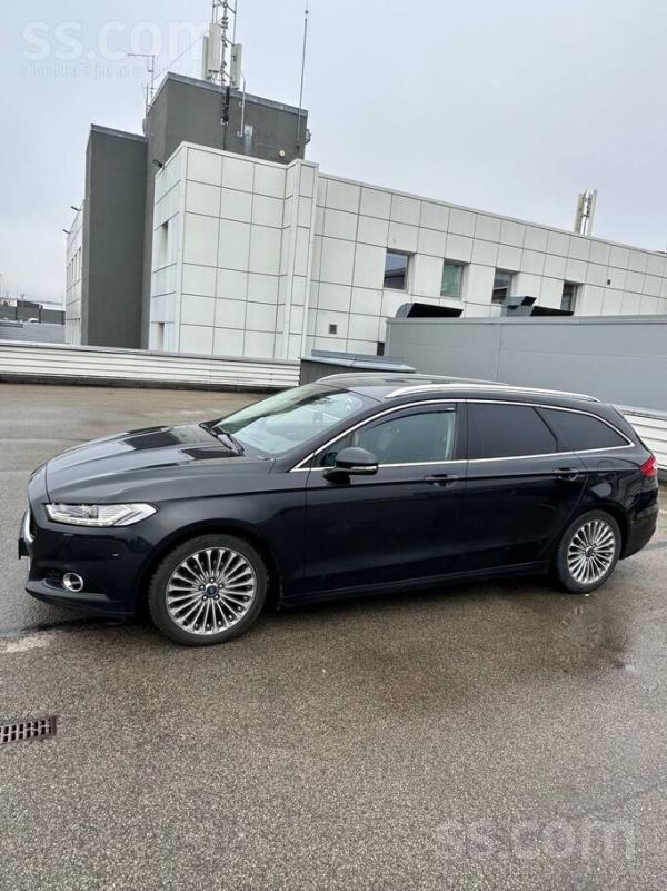 Melns Ford Mondeo 2015 Rīga, ar dzinēja tilpumu 2.00 L un nobraukumu 247 tūkst. km par 6900 €, foto 3 vietnē AUTOMOTO.COM.LV
