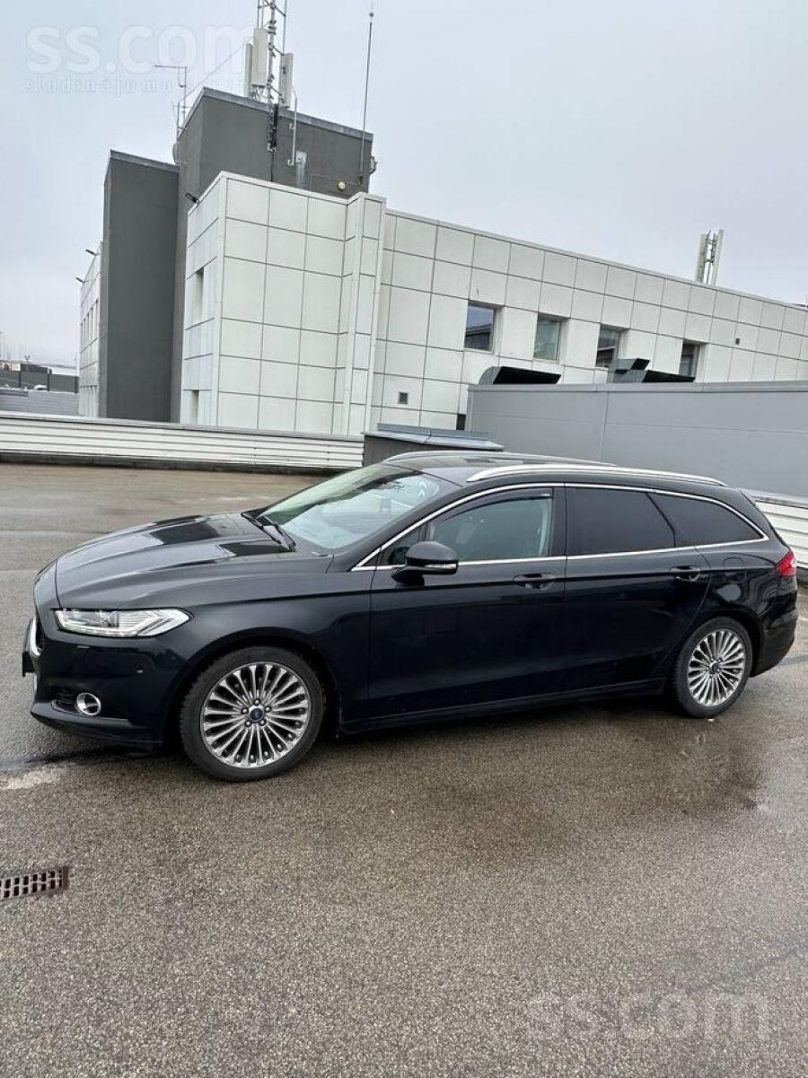 Black Ford Mondeo 2015 in Riga, with an engine capacity of 2.00 L and mileage of 247 thousand km for 6900 €, photo 3 on AUTOMOTO.COM.LV