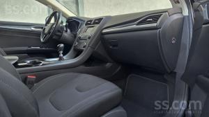 Melns Ford Mondeo 2015 Rīga, ar dzinēja tilpumu 1.50 L un nobraukumu 148 tūkst. km par 5700 €, foto 9 vietnē AUTOMOTO.COM.LV