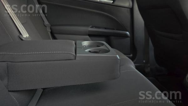 Melns Ford Mondeo 2015 Rīga, ar dzinēja tilpumu 1.50 L un nobraukumu 148 tūkst. km par 5700 €, foto 11 vietnē AUTOMOTO.COM.LV