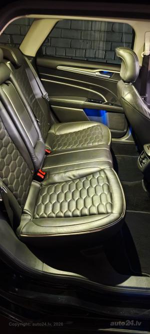 Melns Ford Mondeo 2016 Tallina, ar dzinēja tilpumu 2.00 L un nobraukumu 255 tūkst. km par 12500 €, foto 12 vietnē AUTOMOTO.COM.LV