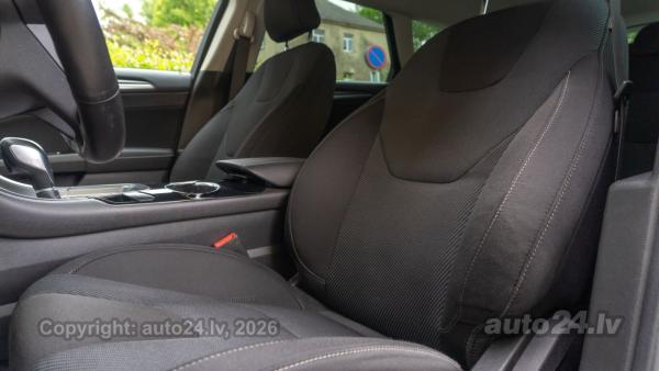 Black Ford Mondeo 2016 in Tallinn, with an engine capacity of 2.00 L and mileage of 138 thousand km for 10900 €, photo 9 on AUTOMOTO.COM.LV