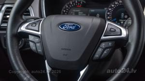 Melns Ford Mondeo 2016 Tallina, ar dzinēja tilpumu 2.00 L un nobraukumu 138 tūkst. km par 10900 €, foto 17 vietnē AUTOMOTO.COM.LV