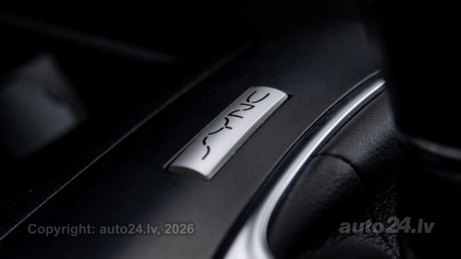 Melns Ford Mondeo 2016 Tallina, ar dzinēja tilpumu 2.00 L un nobraukumu 138 tūkst. km par 10900 €, foto 25 vietnē AUTOMOTO.COM.LV
