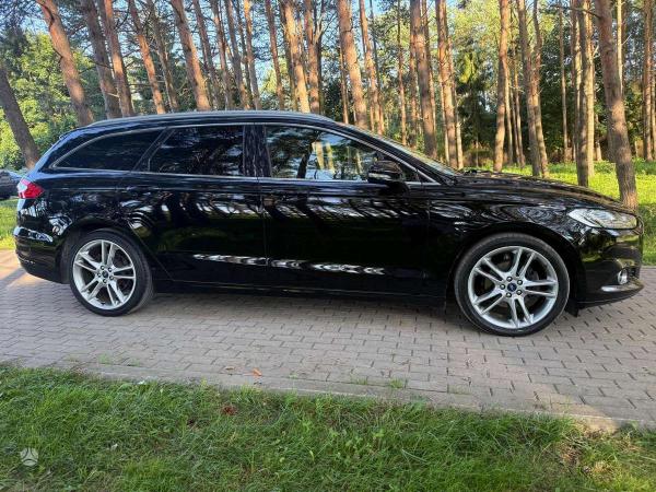 Melns Ford Mondeo 2016 Utena, ar dzinēja tilpumu 2.00 L un nobraukumu 232 tūkst. km par 8750 €, foto 2 vietnē AUTOMOTO.COM.LV