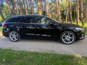 Melns Ford Mondeo 2016 Utena, ar dzinēja tilpumu 2.00 L un nobraukumu 232 tūkst. km par 8750 €, foto 3 vietnē AUTOMOTO.COM.LV