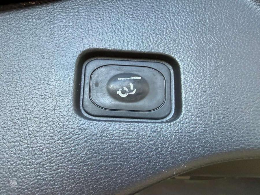 Melns Ford Mondeo 2016 Utena, ar dzinēja tilpumu 2.00 L un nobraukumu 232 tūkst. km par 8750 €, foto 19 vietnē AUTOMOTO.COM.LV