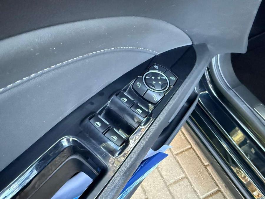Melns Ford Mondeo 2016 Utena, ar dzinēja tilpumu 2.00 L un nobraukumu 232 tūkst. km par 8750 €, foto 20 vietnē AUTOMOTO.COM.LV