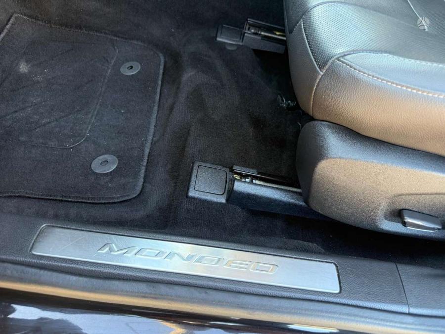 Melns Ford Mondeo 2016 Utena, ar dzinēja tilpumu 2.00 L un nobraukumu 232 tūkst. km par 8750 €, foto 31 vietnē AUTOMOTO.COM.LV