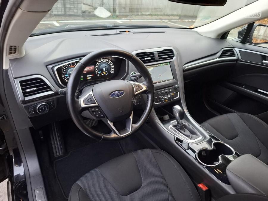 Black Ford Mondeo 2016 in Vilnius, with an engine capacity of 2.00 L and mileage of 266 thousand km for 6700 €, photo 15 on AUTOMOTO.COM.LV