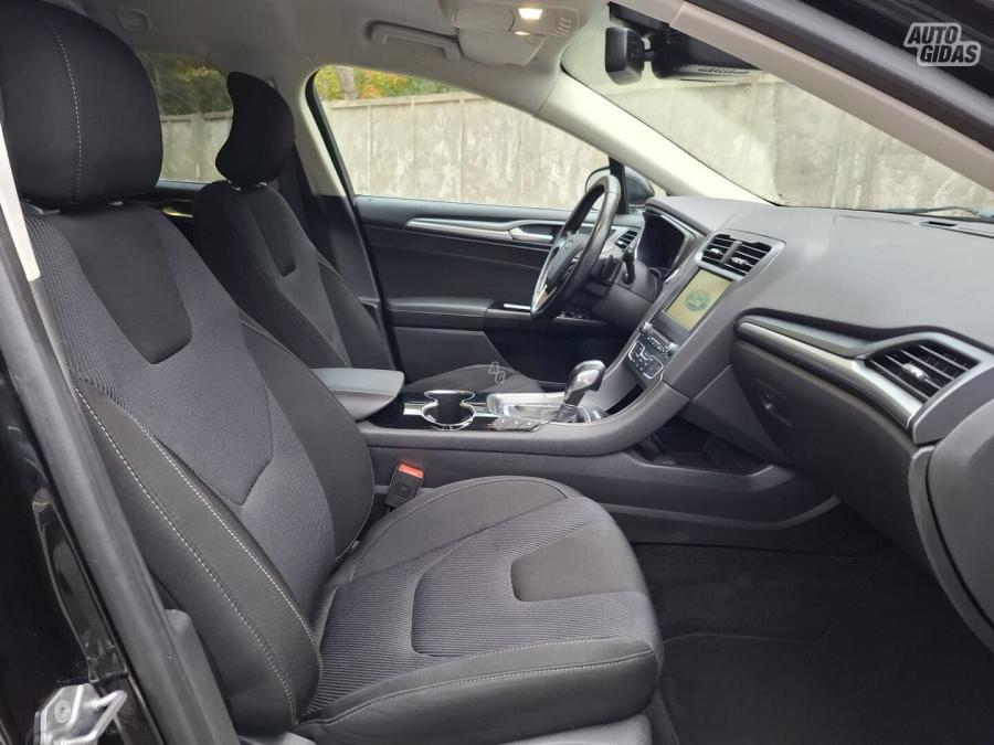Black Ford Mondeo 2016 in Vilnius, with an engine capacity of 2.00 L and mileage of 266 thousand km for 6700 €, photo 29 on AUTOMOTO.COM.LV
