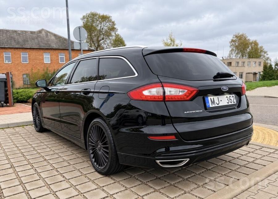 Black Ford Mondeo 2016 in Daugavpils, with an engine capacity of 2.00 L and mileage of 259 thousand km for 7200 €, photo 3 on AUTOMOTO.COM.LV