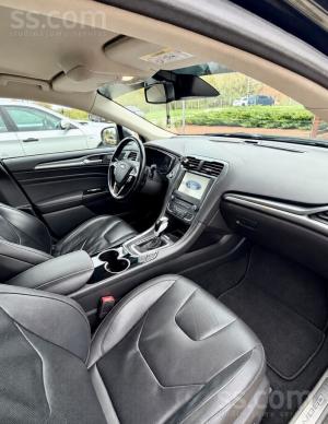 Black Ford Mondeo 2016 in Daugavpils, with an engine capacity of 2.00 L and mileage of 259 thousand km for 7200 €, photo 4 on AUTOMOTO.COM.LV