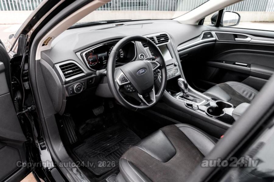 Melns Ford Mondeo 2017 Tallina, ar dzinēja tilpumu 2.00 L un nobraukumu 164 tūkst. km par 12000 €, foto 10 vietnē AUTOMOTO.COM.LV