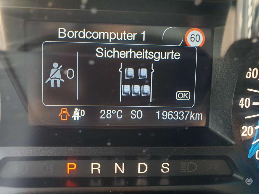 Melns Ford Mondeo 2017 Kauņa, ar dzinēja tilpumu 2.00 L un nobraukumu 196 tūkst. km par 7950 €, foto 12 vietnē AUTOMOTO.COM.LV