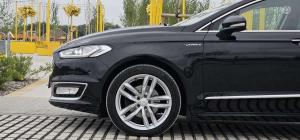 Black Ford Mondeo 2017 in Klaipeda, with an engine capacity of 2.00 L and mileage of 212 thousand km for 9799 €, photo 9 on AUTOMOTO.COM.LV