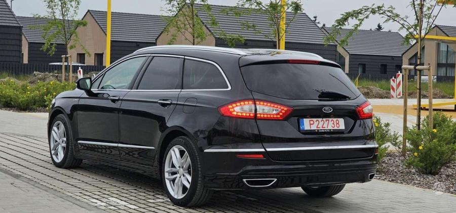 Black Ford Mondeo 2017 in Klaipeda, with an engine capacity of 2.00 L and mileage of 212 thousand km for 9799 €, photo 10 on AUTOMOTO.COM.LV