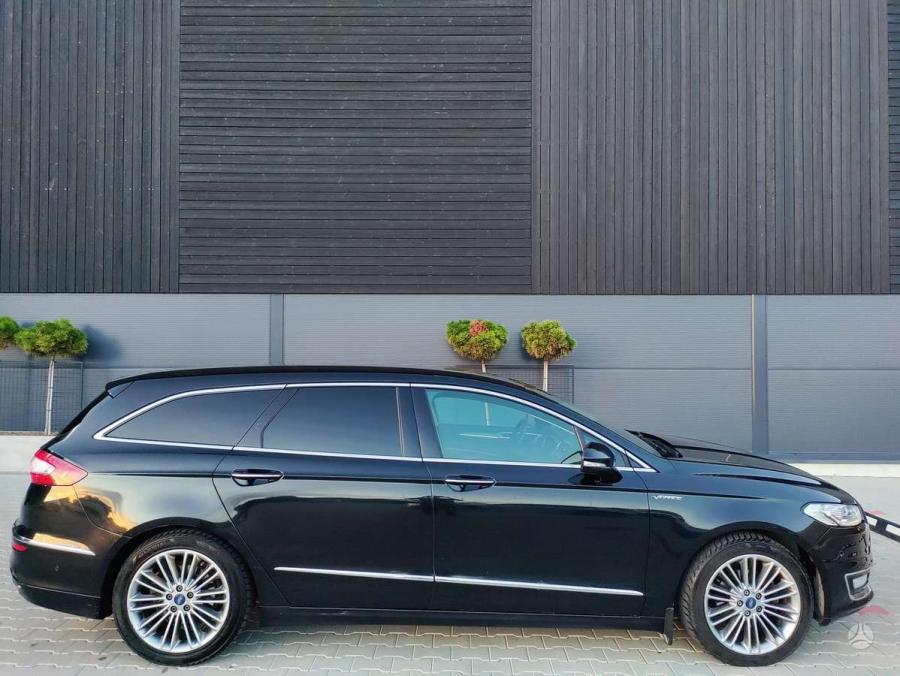Melns Ford Mondeo 2017 Šauļi, ar dzinēja tilpumu 2.00 L un nobraukumu 275 tūkst. km par 8950 €, foto 6 vietnē AUTOMOTO.COM.LV