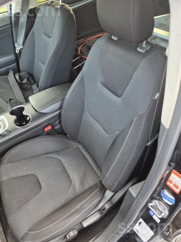 Black Ford Mondeo 2017 in Riga, with an engine capacity of 2.00 L and mileage of 241 thousand km for 7800 €, photo 8 on AUTOMOTO.COM.LV