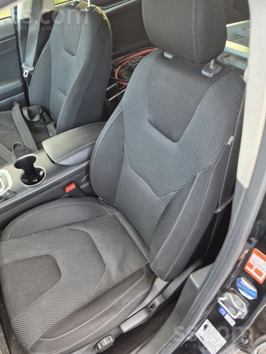 Melns Ford Mondeo 2017 Rīga, ar dzinēja tilpumu 2.00 L un nobraukumu 241 tūkst. km par 7800 €, foto 8 vietnē AUTOMOTO.COM.LV