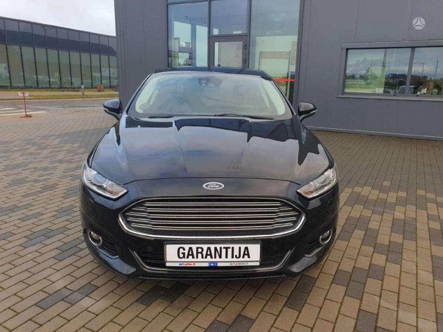 Black Ford Mondeo 2018 in Siauliai, with an engine capacity of 2.00 L and mileage of 230 thousand km for 9900 €, photo 2 on AUTOMOTO.COM.LV