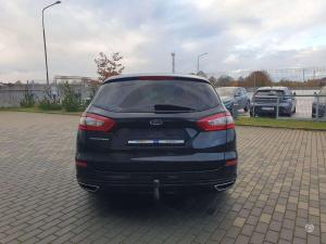 Black Ford Mondeo 2018 in Siauliai, with an engine capacity of 2.00 L and mileage of 230 thousand km for 9900 €, photo 5 on AUTOMOTO.COM.LV