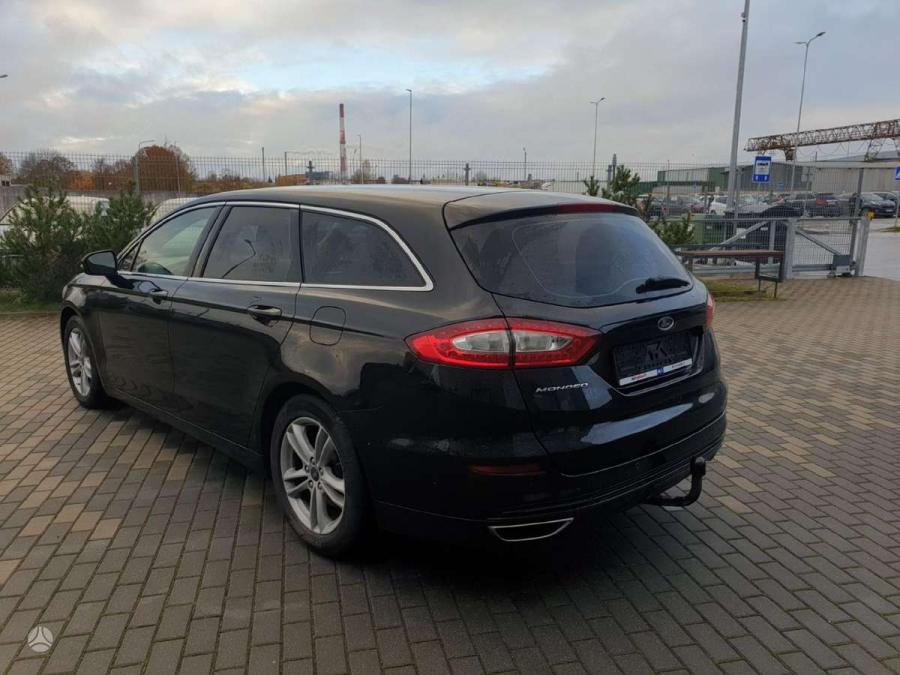 Black Ford Mondeo 2018 in Siauliai, with an engine capacity of 2.00 L and mileage of 230 thousand km for 9900 €, photo 6 on AUTOMOTO.COM.LV