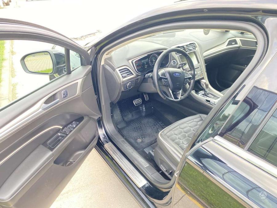 Melns Ford Mondeo 2018 Šauļi, ar dzinēja tilpumu 2.00 L un nobraukumu 341 tūkst. km par 9500 €, foto 16 vietnē AUTOMOTO.COM.LV
