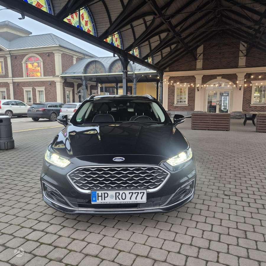 Black Ford Mondeo 2019 in Kaunas, with an engine capacity of 2.00 L and mileage of 267 thousand km for 12450 €, photo 2 on AUTOMOTO.COM.LV