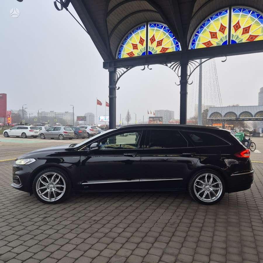 Black Ford Mondeo 2019 in Kaunas, with an engine capacity of 2.00 L and mileage of 267 thousand km for 12450 €, photo 8 on AUTOMOTO.COM.LV