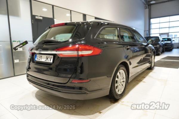 Melns Ford Mondeo 2019 Tallina, ar dzinēja tilpumu 2.00 L un nobraukumu 232 tūkst. km par 12600 €, foto 3 vietnē AUTOMOTO.COM.LV