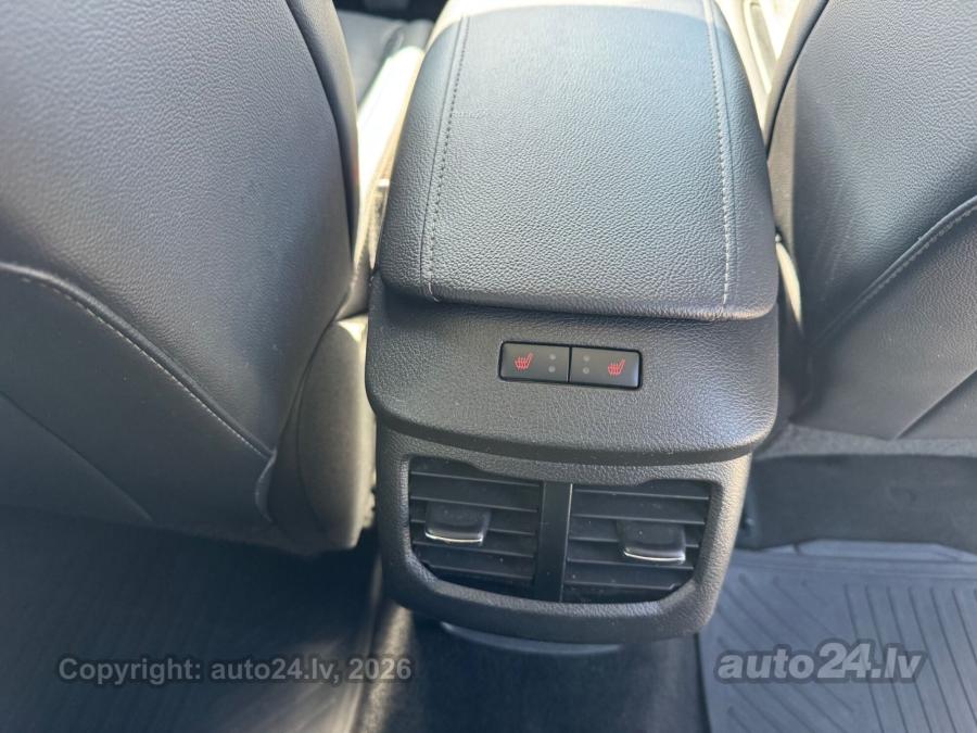 Melns Ford Mondeo 2019 Tallina, ar dzinēja tilpumu 1.50 L un nobraukumu 178 tūkst. km par 12500 €, foto 10 vietnē AUTOMOTO.COM.LV
