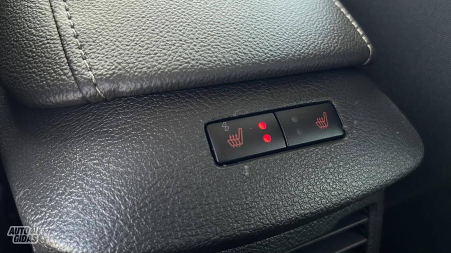 Melns Ford Mondeo 2019 Marijampole, ar dzinēja tilpumu 2.00 L un nobraukumu 298 tūkst. km par 7250 €, foto 17 vietnē AUTOMOTO.COM.LV
