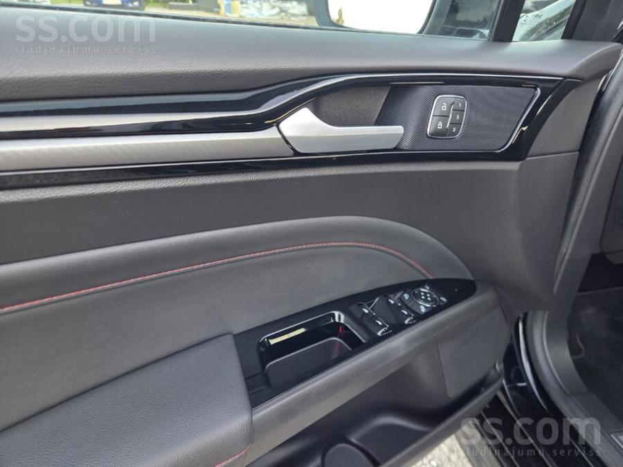 Melns Ford Mondeo 2020 Jelgava, ar dzinēja tilpumu 2.00 L un nobraukumu 0 tūkst. km par 10900 €, foto 16 vietnē AUTOMOTO.COM.LV