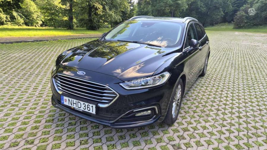 Black Ford Mondeo 2020 in Vilnius, with an engine capacity of 2.00 L and mileage of 171 thousand km for 11500 €, photo 1 on AUTOMOTO.COM.LV