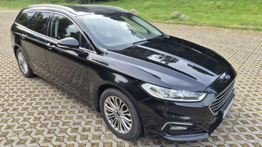 Black Ford Mondeo 2020 in Vilnius, with an engine capacity of 2.00 L and mileage of 171 thousand km for 11500 €, photo 16 on AUTOMOTO.COM.LV