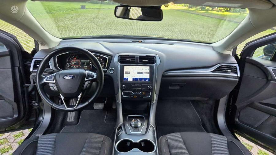 Black Ford Mondeo 2020 in Vilnius, with an engine capacity of 2.00 L and mileage of 171 thousand km for 11500 €, photo 24 on AUTOMOTO.COM.LV