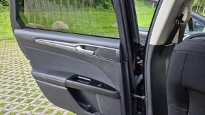 Black Ford Mondeo 2020 in Vilnius, with an engine capacity of 2.00 L and mileage of 171 thousand km for 11500 €, photo 26 on AUTOMOTO.COM.LV