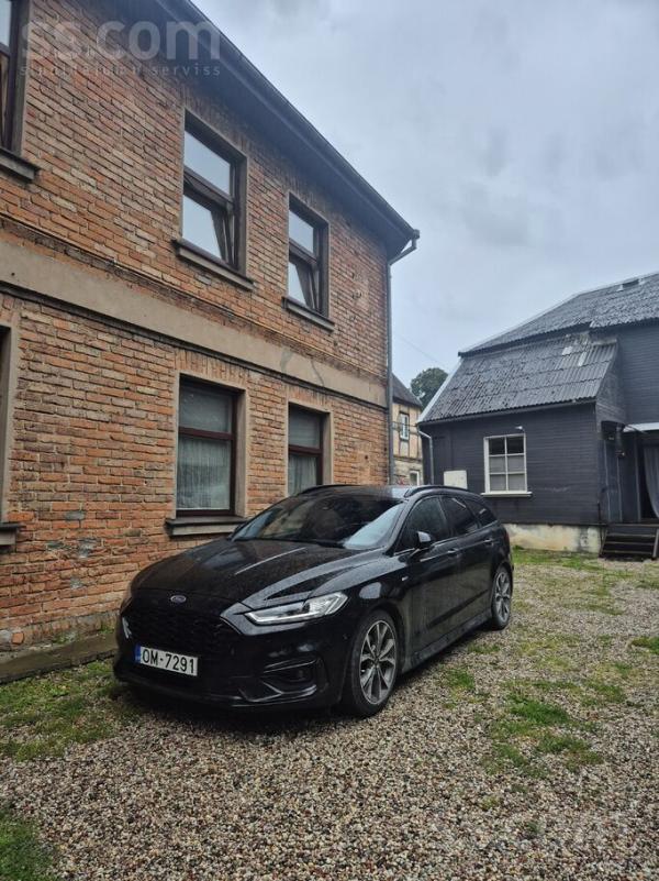 Black Ford Mondeo 2020 in Riga, with an engine capacity of 2.00 L and mileage of 205 thousand km for 14900 €, photo 2 on AUTOMOTO.COM.LV