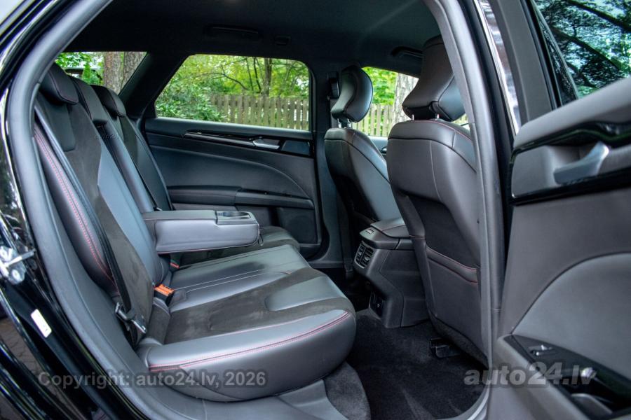 Melns Ford Mondeo 2020 Tallina, ar dzinēja tilpumu 2.00 L un nobraukumu 55 tūkst. km par 24990 €, foto 12 vietnē AUTOMOTO.COM.LV