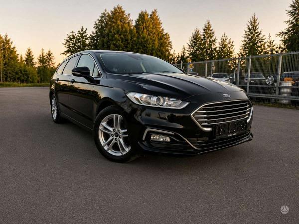 Melns Ford Mondeo 2021 Pakruojis, ar dzinēja tilpumu 2.00 L un nobraukumu 274 tūkst. km par 7700 €, foto 2 vietnē AUTOMOTO.COM.LV