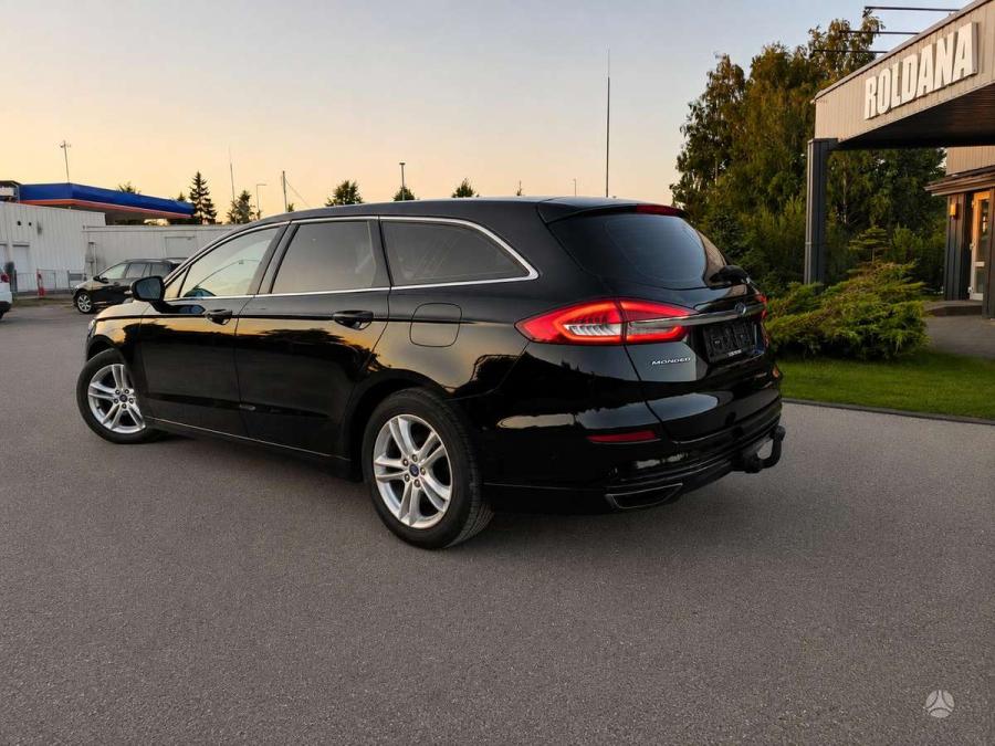 Melns Ford Mondeo 2021 Pakruojis, ar dzinēja tilpumu 2.00 L un nobraukumu 274 tūkst. km par 7700 €, foto 6 vietnē AUTOMOTO.COM.LV
